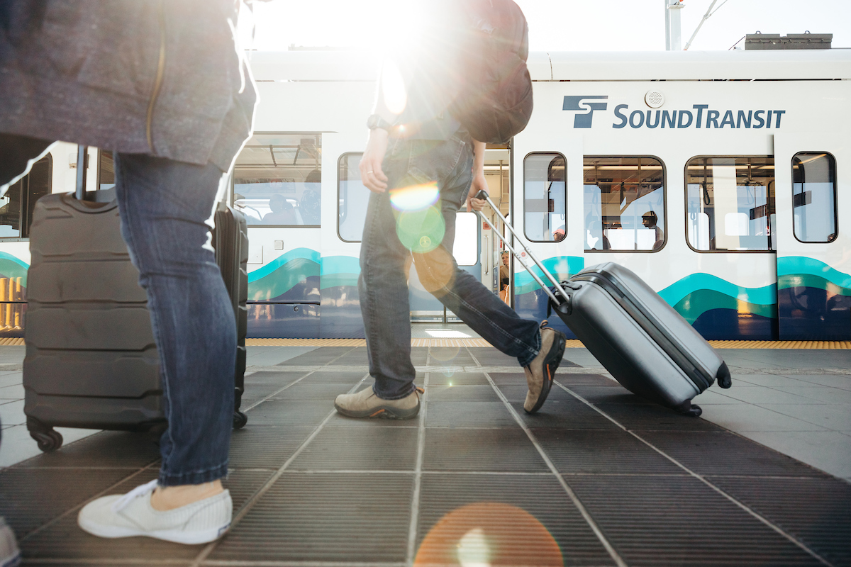 Public Transit: Link Light Rail | Port of Seattle