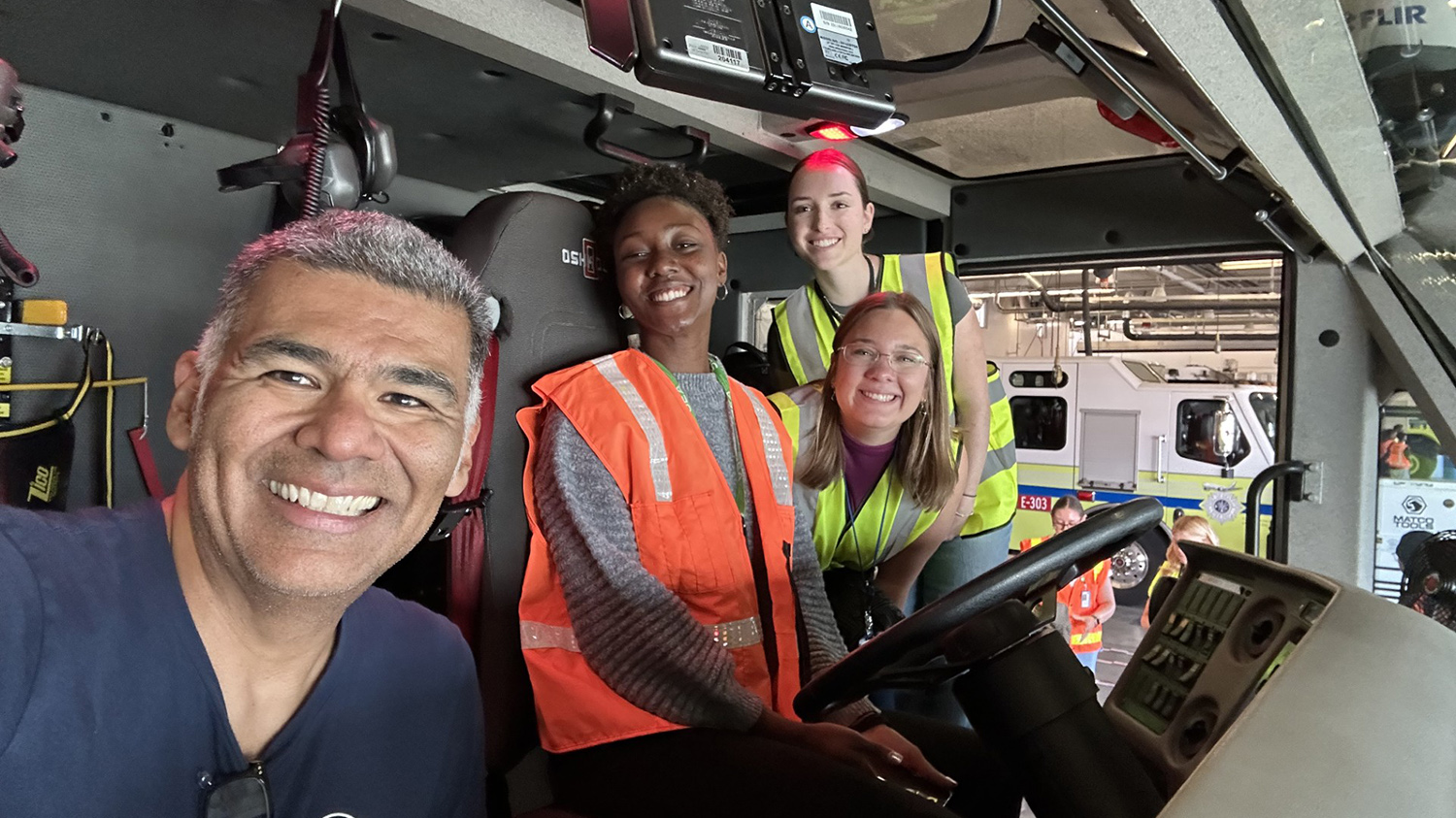 A Day in the Life of a Business Intelligence Communications Intern ...