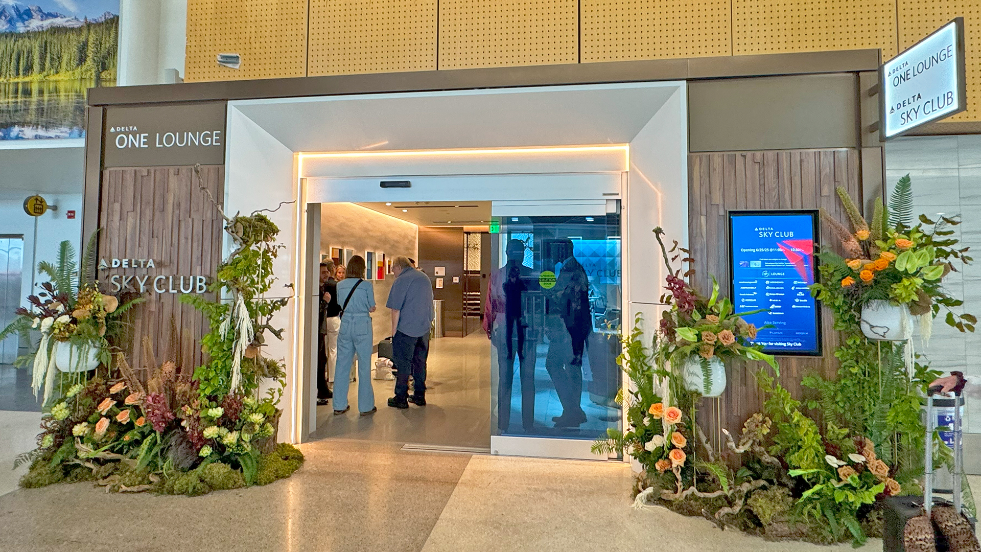 A Concourse Building Expansion for Lounges | Port of Seattle
